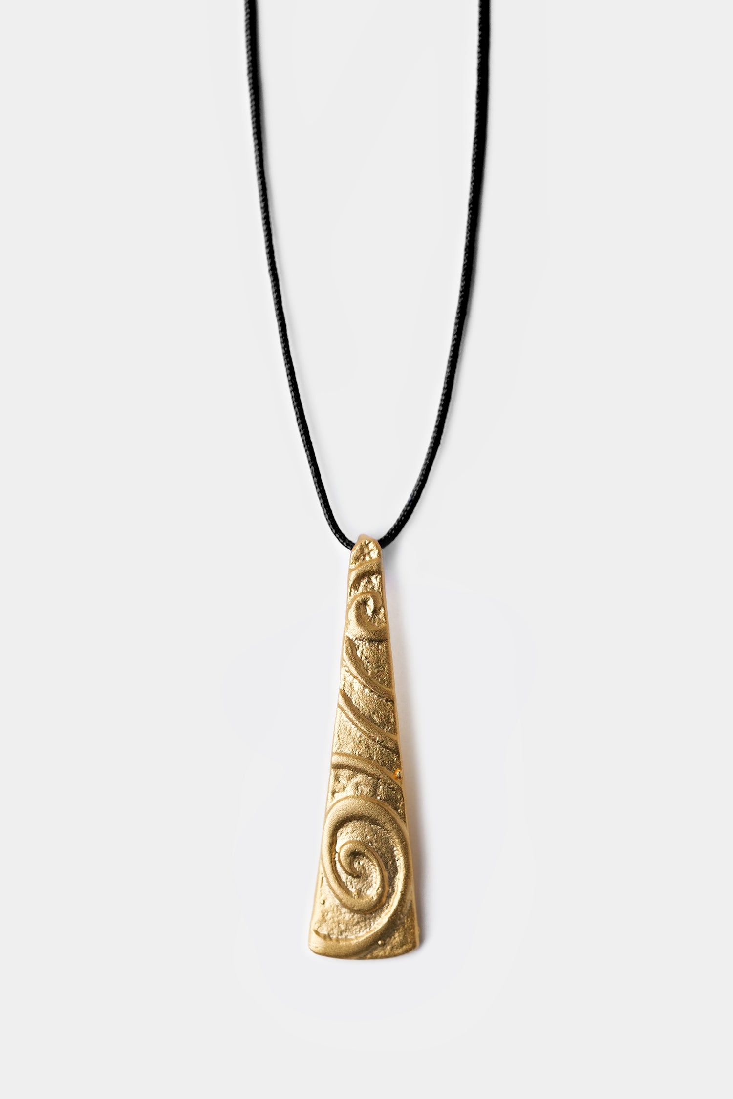 MADELYN BLACK NECKLACE